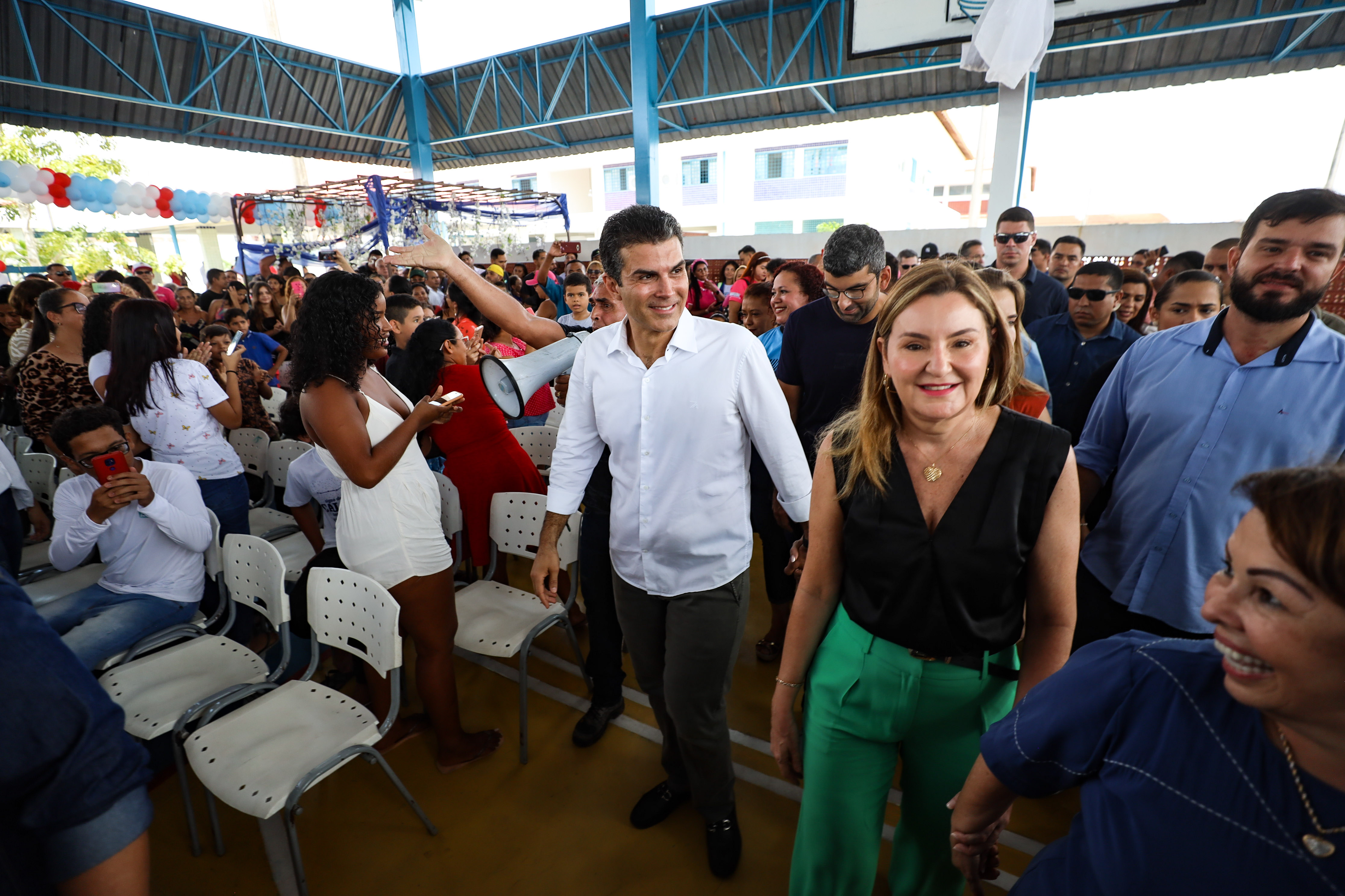Entrega da Escola com Supervisão Militar Laércio Wilson Barbalho ...